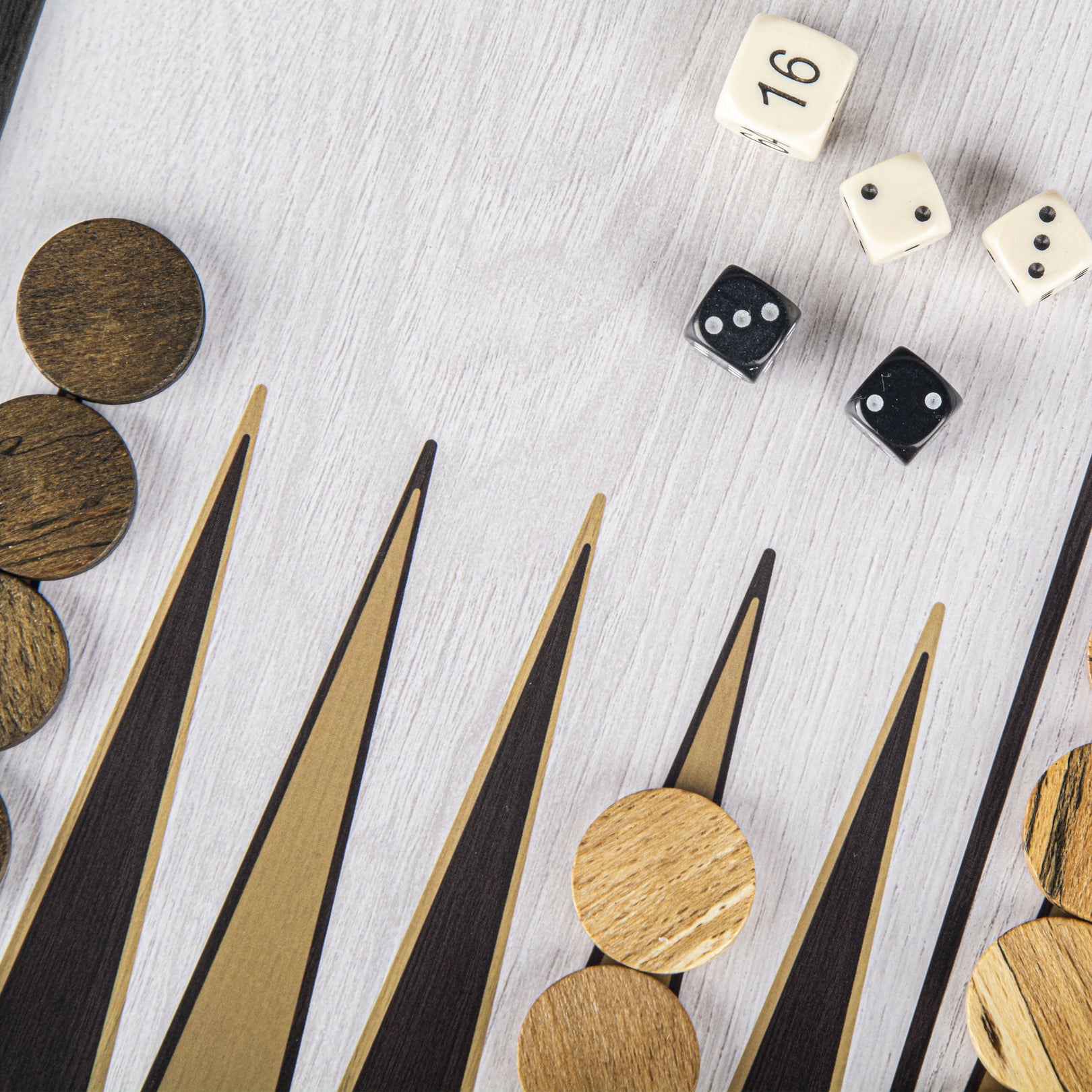 Modern Style 4-in-1 Combo Game Set: Chess, Backgammon, Ludo & Snakes ...